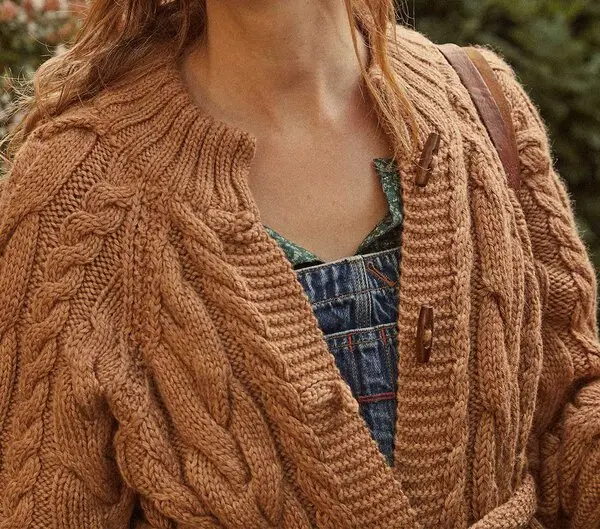 HMD Beech Cardigan Sweater