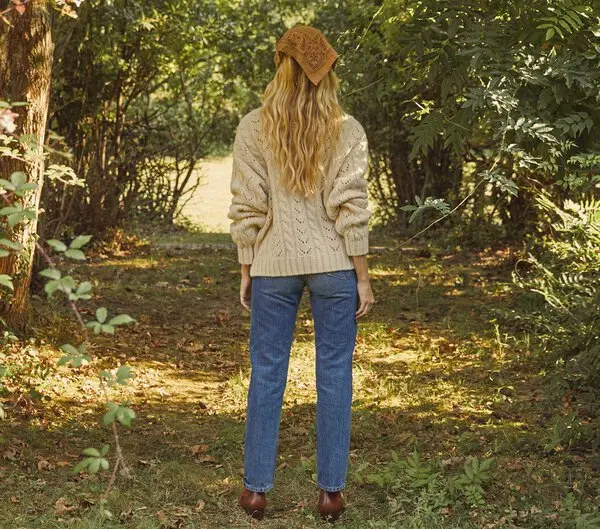 HMD Beacon Cardigan Sweater