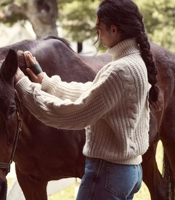 HMD Leighton Merino Wool Cable Knit Sweater