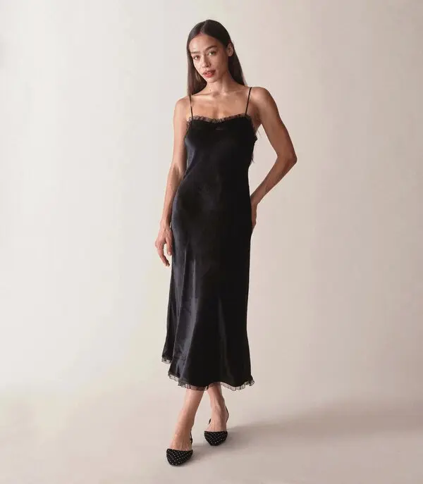 HMD Calsi Velvet Dress