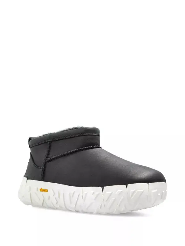 UGG Classic Ultra Mini Wrap Tech Boots - Black