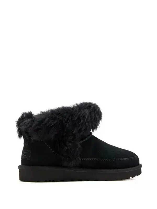 UGG Classic Ultra Mini Chalet Boots - Black
