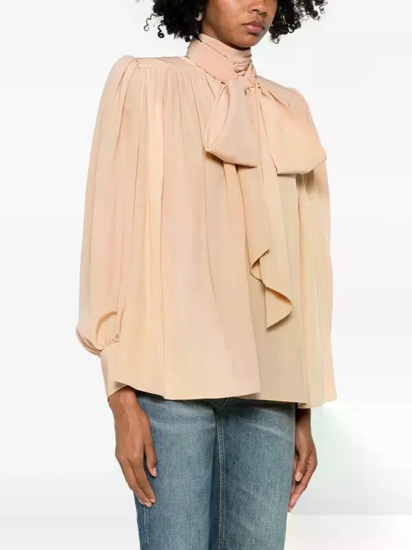 シャツ/ブラウス(長袖/七分) herlipto Ruffled Pussy Bow Blouse Her lip to - herlipto Ruffled Pussy Bow Blouseの通販 by カナデナル