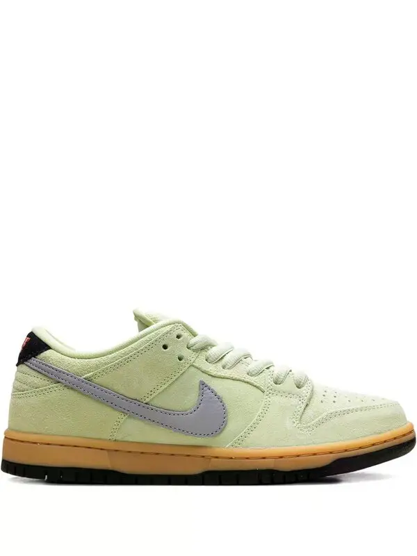 Nike Dunk Low Sneakers