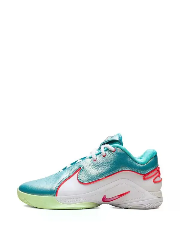 Nike Lebron 22 Christmas Sneakers - Orange