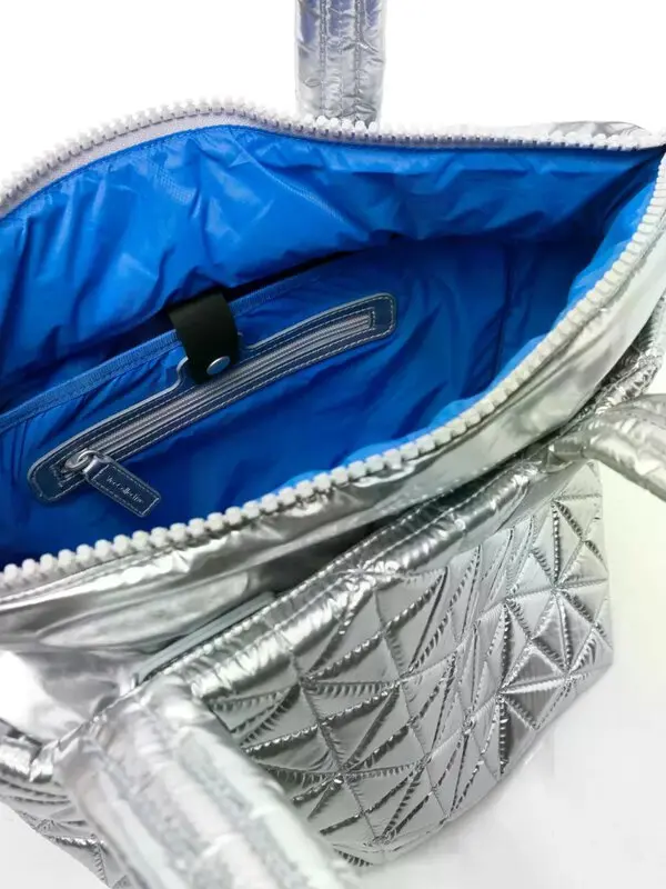 VEECOLLECTIVE Small Vee Quilted Tote Bag