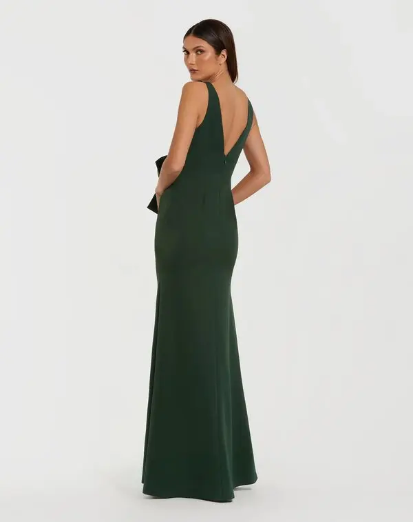 Mac Duggal Crepe Sleeveless V-neck Gown With Bow