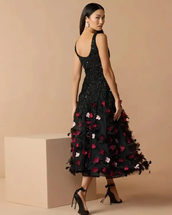 MAC DUGGAL COLLECTION Sleeveless Embellished Floral Applique Midi Dress