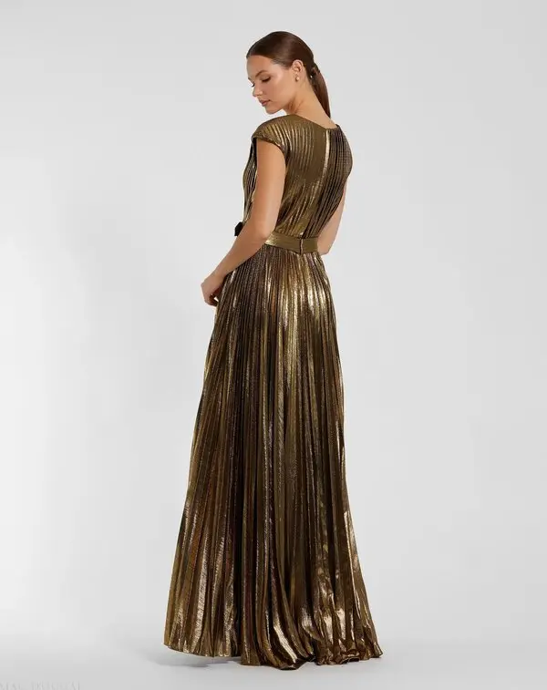 Mac Duggal Pleated Metallic Jersey Gown With Belt