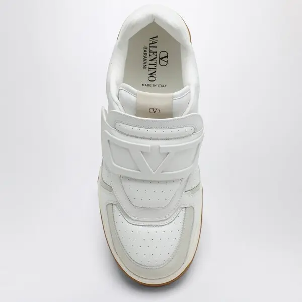 Valentino Garavani Low Top Sneakers With Vlogo Signature - White