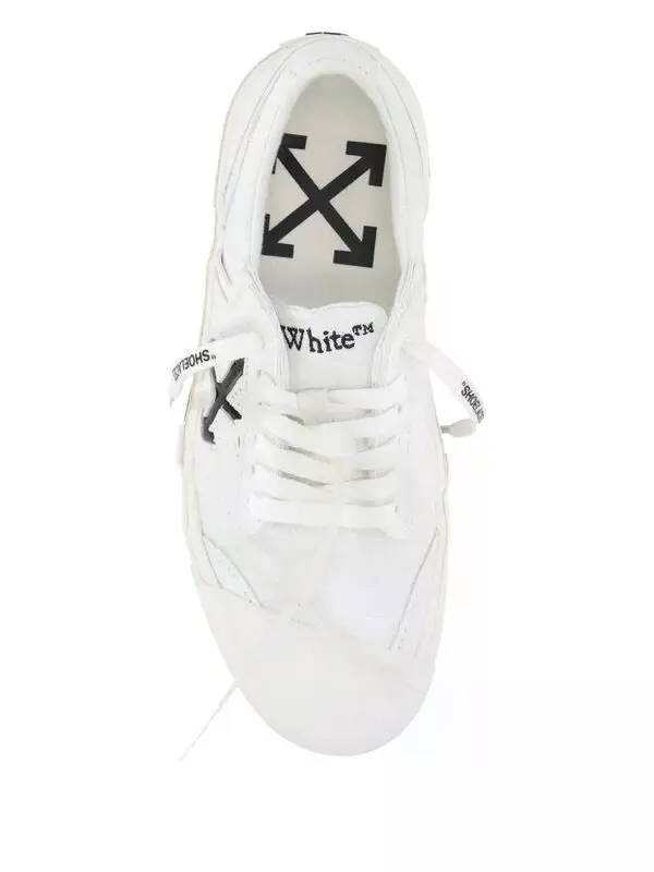 Off-White Arrow Stripe Low Top Sneakers