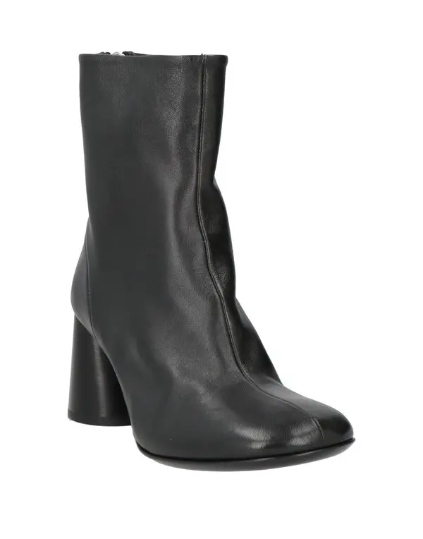 HALMANERA Ankle Boots - Black