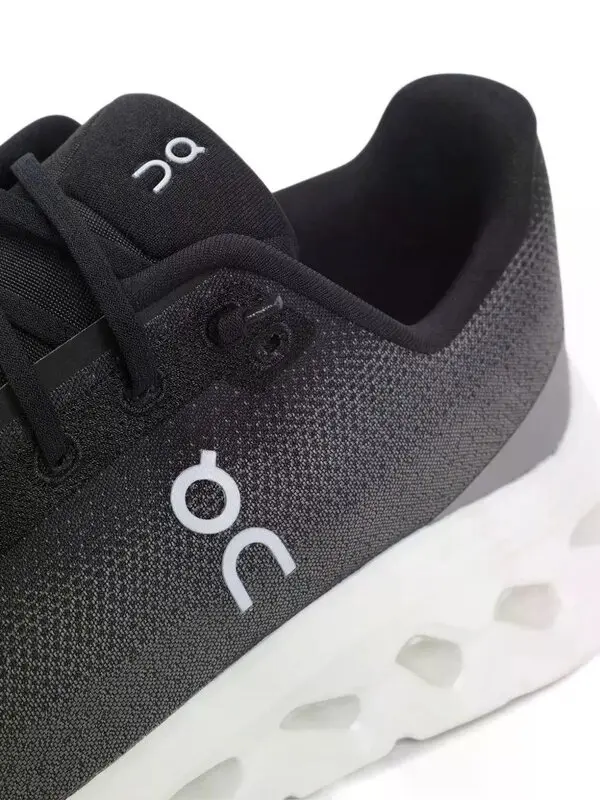 On Cloudtilt Logo Sneakers - Black