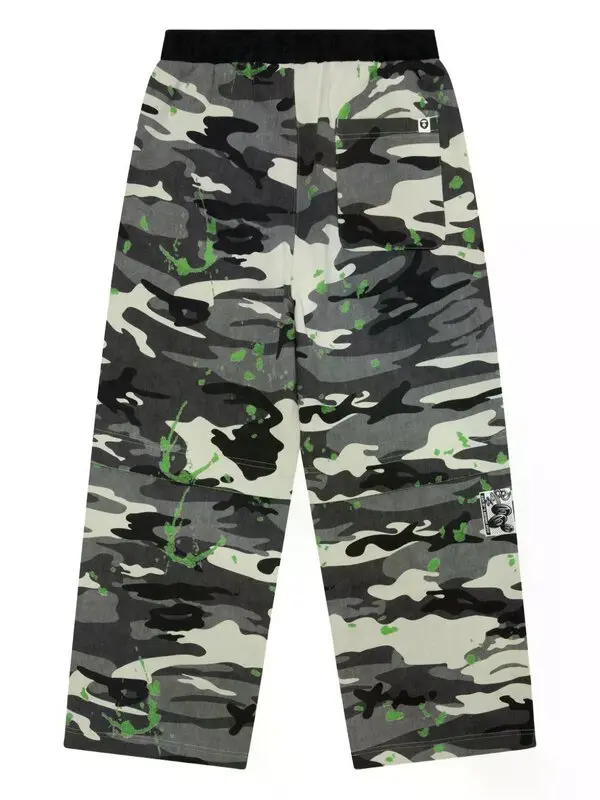 AAPE BY *A BATHING APE® Camouflage-pattern Trousers