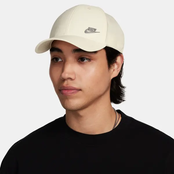 Nike Dri-fit Club Structured Metal Logo Cap - White