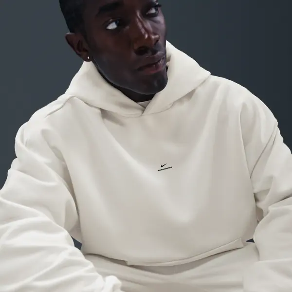 Nike Standard Issue Therma-fit Brushed Basketball Pullover Hoodie - White