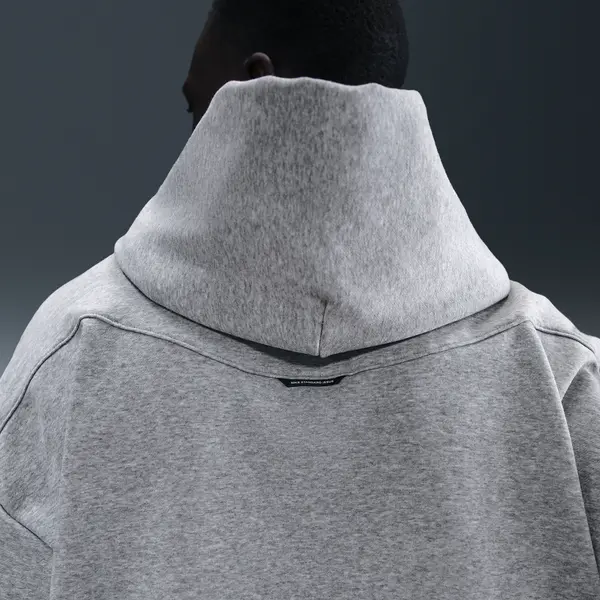 Nike Standard Issue Therma-fit Brushed Basketball Pullover Hoodie - Grey