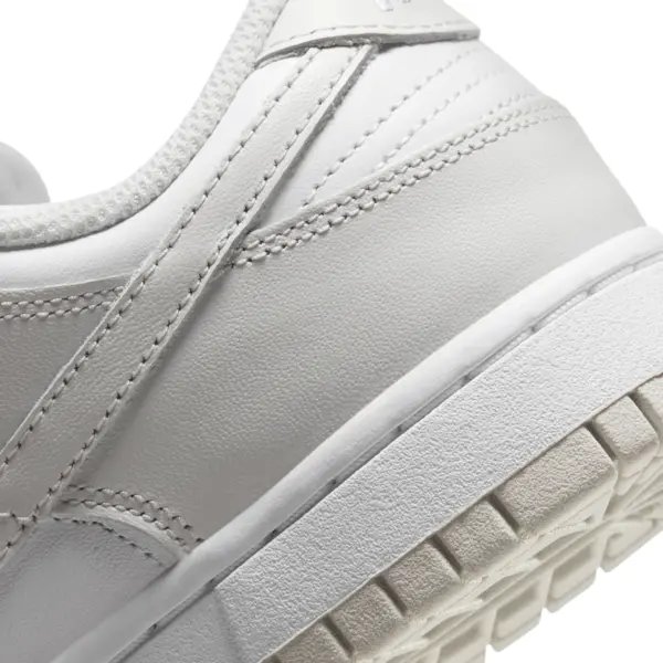 Nike Dunk Low Sneakers - White