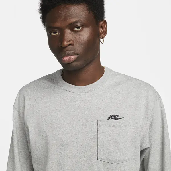 Nike Sportswear Premium Essentials Long-sleeve Pocket T-shirt - Grey