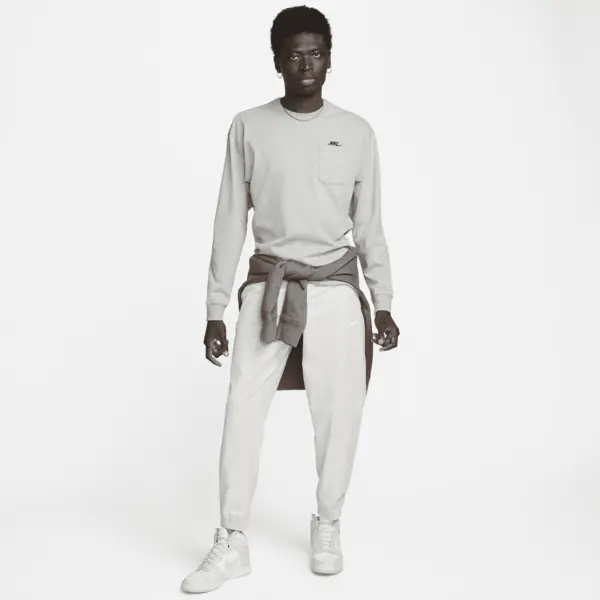 Nike Sportswear Premium Essentials Long-sleeve Pocket T-shirt - Grey