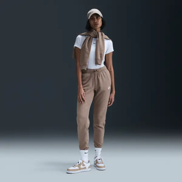 Nike Sportswear Club Fleece Mid-rise Jogger Pants - Brown