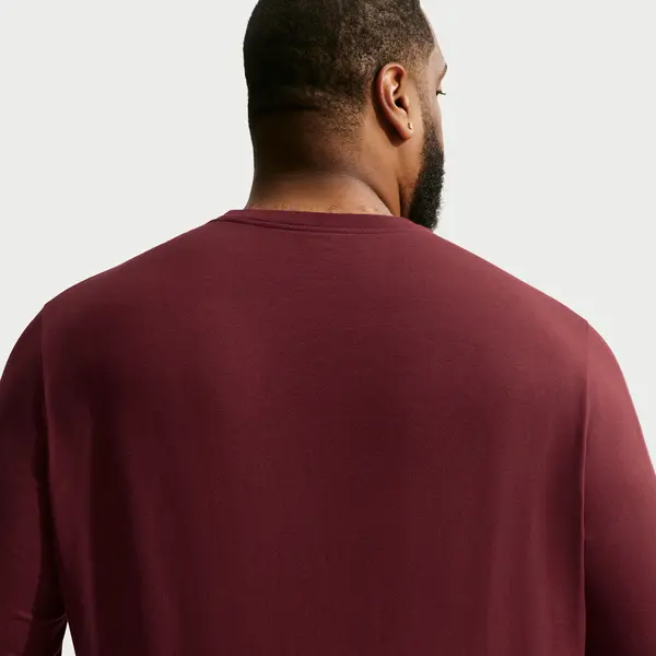 Nike Sportswear Club Long-sleeve T-shirt - Red