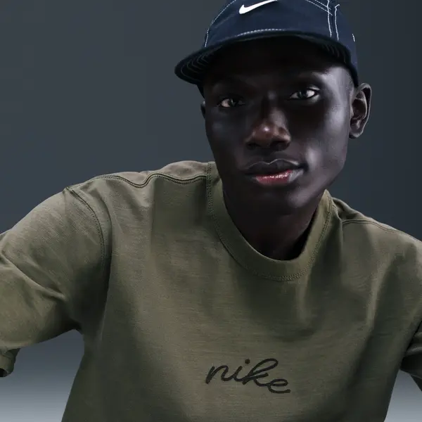 Nike Sportswear Premium Essentials T-shirt