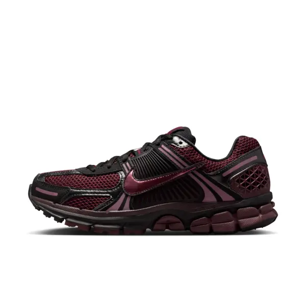 Nike Zoom Vomero Sneakers With Reflective Accents - Black