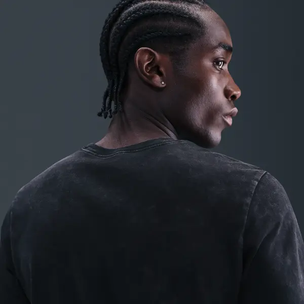 Nike Long-sleeve Basketball T-shirt
