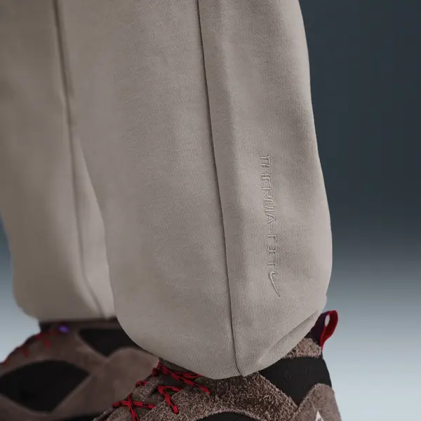 Nike Tuff Fleece" Pants