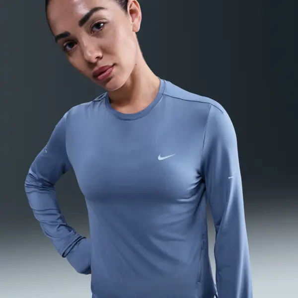 Nike Swift Dri-fit Uv Long-sleeve Crew-neck Running Top - Blue