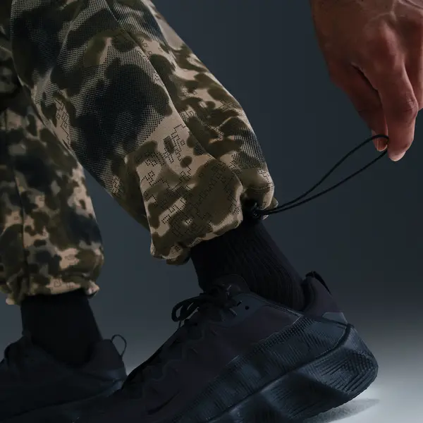 Nike Tech Open-hem Fleece Camo Pants - Brown