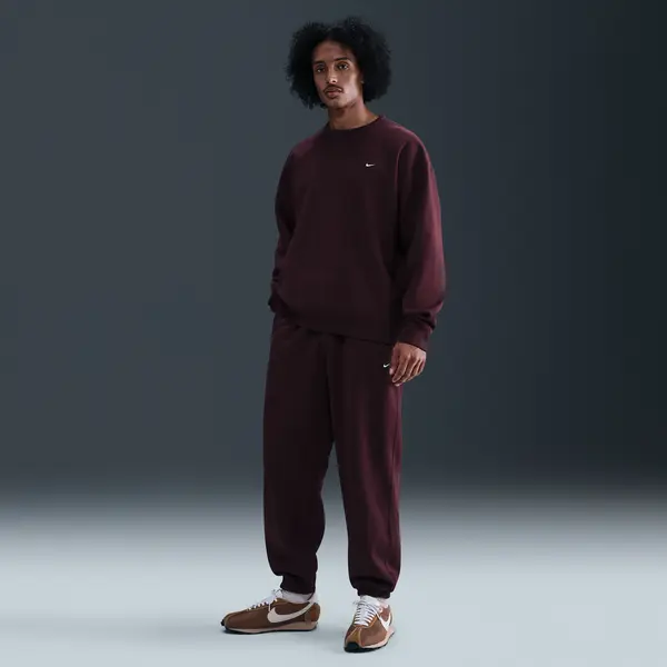 Nike Solo Swoosh Cuffed Fleece Pants - Red