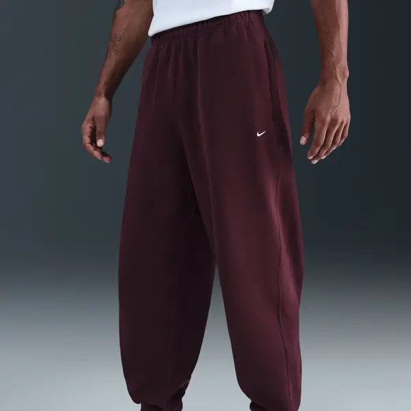Nike Solo Swoosh Cuffed Fleece Pants - Red