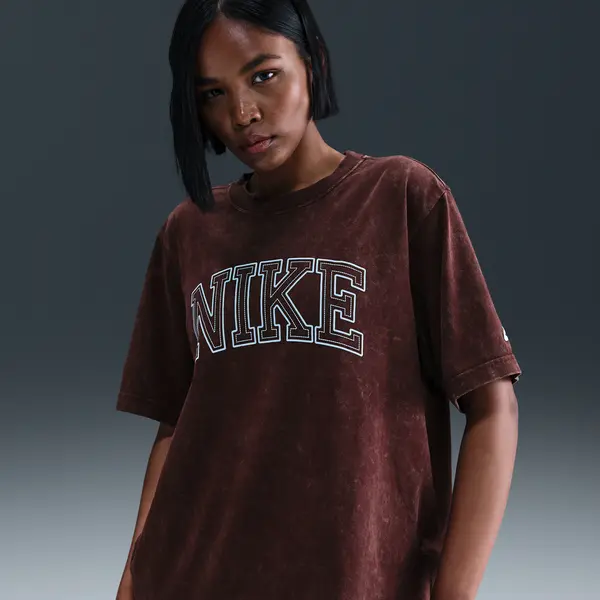 Nike Classics Loose T-shirt