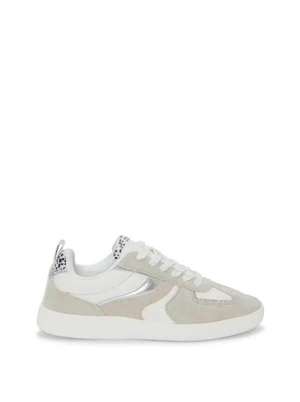 Vince Camuto Robyna Sneaker