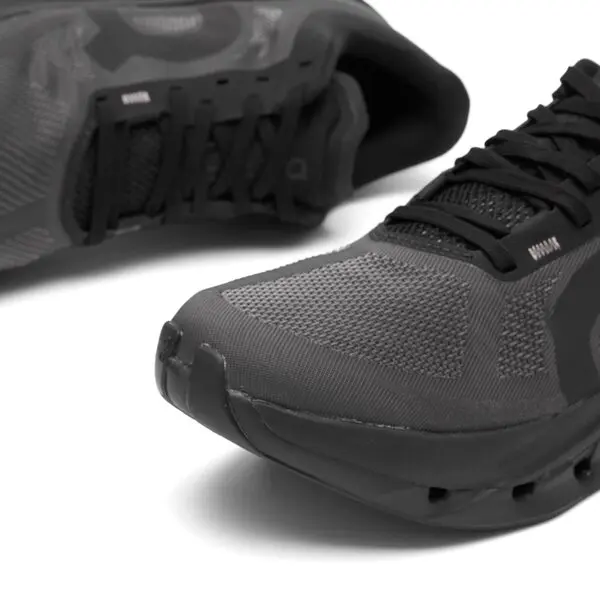 On Cloudflow 5 Sneakers - Black