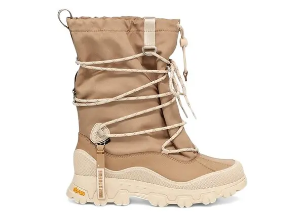 UGG Metropeak Boot - Sand