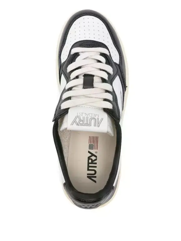 AUTRY Medalist Low Sneakers - White