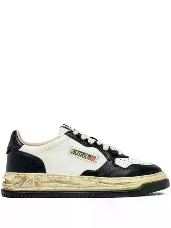 GENERAL SCALE. Autry Medalist Supervintage Sneakers