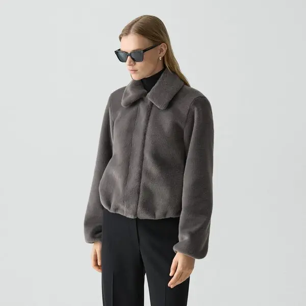 美品　Theory Varsity JKT P グレー Theory Collared Faux Fur Jacket - Grey - 40% Off | Editorialist