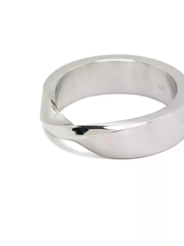 AGNES B. Narrative Ring - Silver