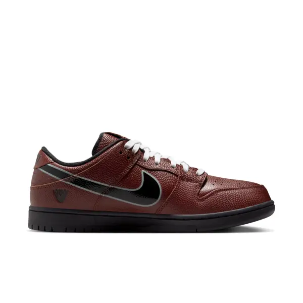 Nike Sb Dunk Low Pro Sneakers - Brown