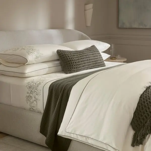 BOLL & BRANCH Signature Etched Peony Piped-edge King Pillowcase, Pair