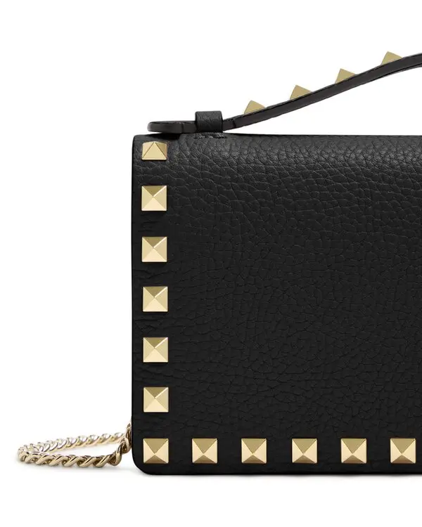 Valentino Garavani Rockstud Wallet With Chain - Black