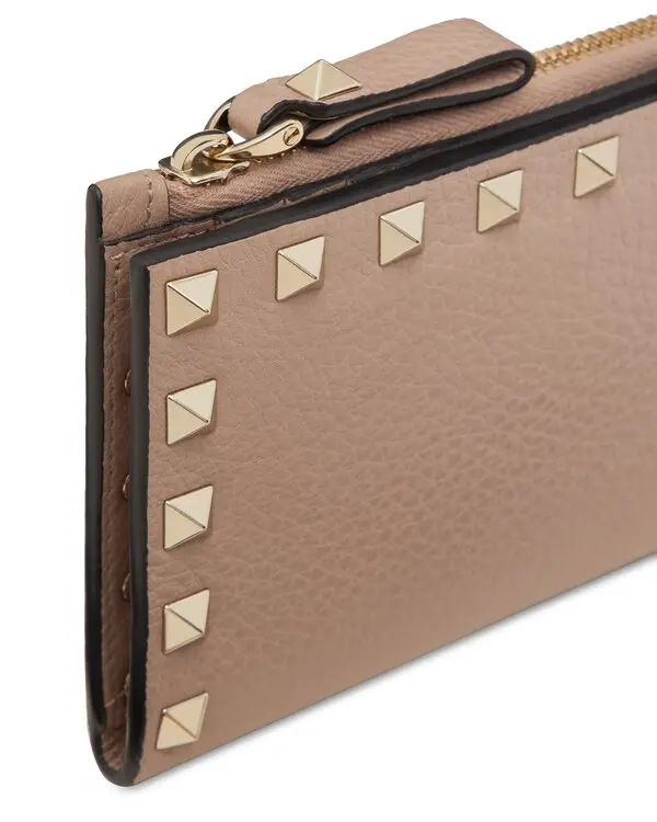 Valentino Garavani Rockstud Zip Card Case - Poudre