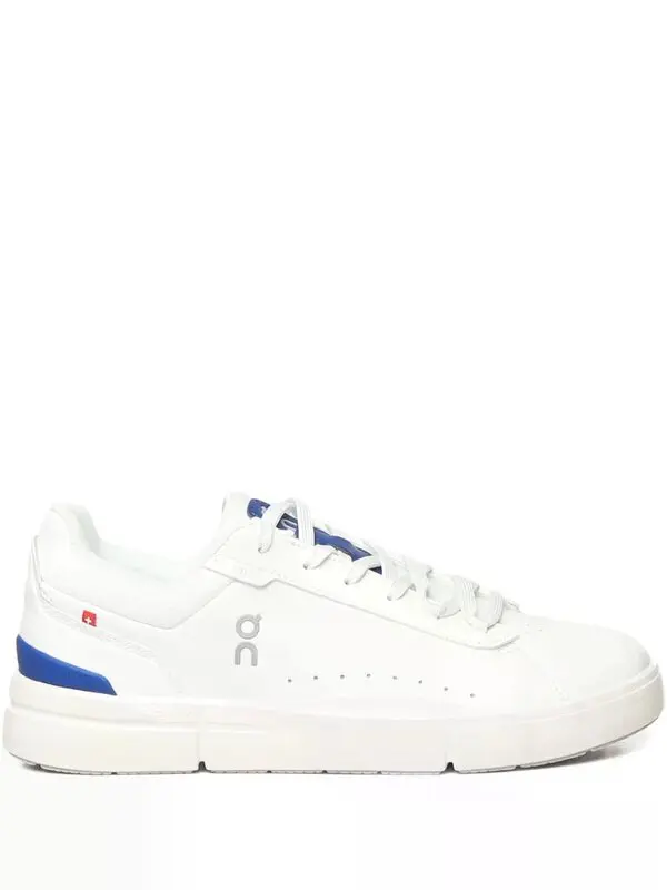 On The Roger Advantage Low-top Sneakers - White