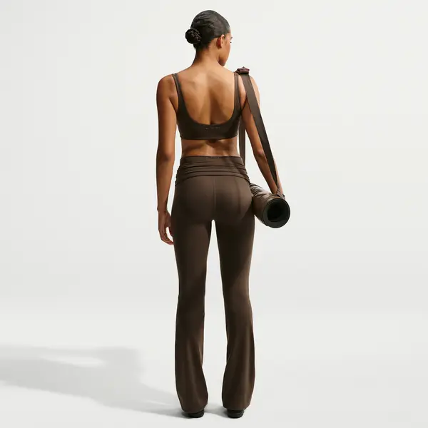 Nike Skims Matte Scoop-neck Bra - Brown