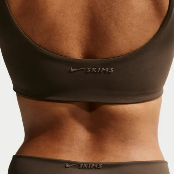 Nike Skims Matte Scoop-neck Bra - Brown