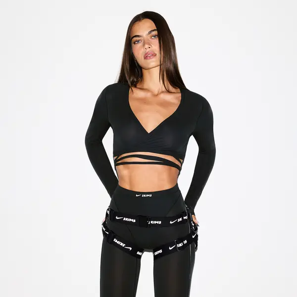 Nike Weightless Layers Long-sleeve Wrap Top - Black